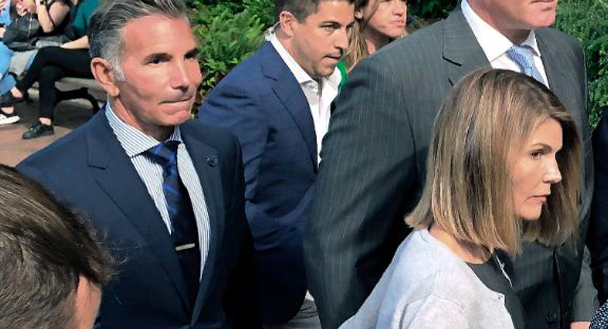 Lori Loughlin And Husband Plead Not Guilty To Bribery Charge In College