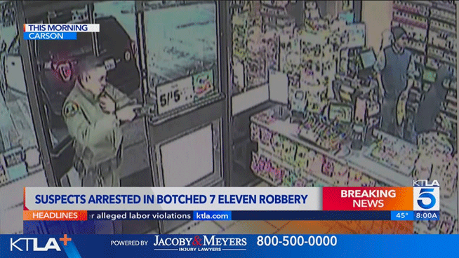 Police Officer Walks Into 7 Eleven As Robbery Is Happening Kabc Am